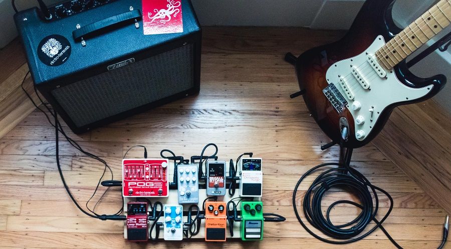 What Is a Slur in Music? Definition, Difference with Tie & Meaning