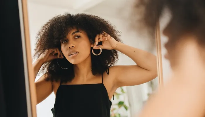 What to Wear to a Musical? Quick Tips for Men & Women