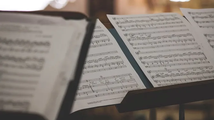 What Is Atonal Music? Definition, History, Composers & Examples