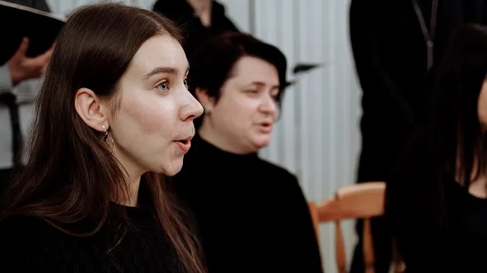 What Is an Acapella? A Closer Look Into this Ancient Yet Popular Music ...