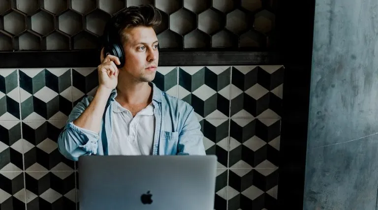 What Is a Setlist? Meaning, Examples and More