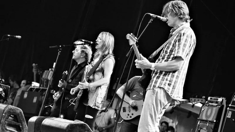 The 30 Best 90s Alternative Rock Bands