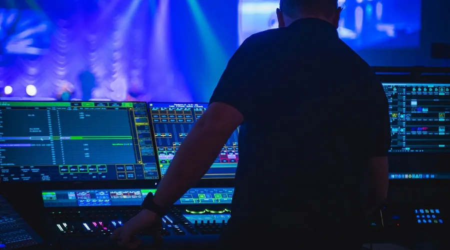 What is Groove in Music? Definition, Examples & Tips