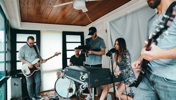 What Is Indie Music? The Truth Behind this Unique "Genre"