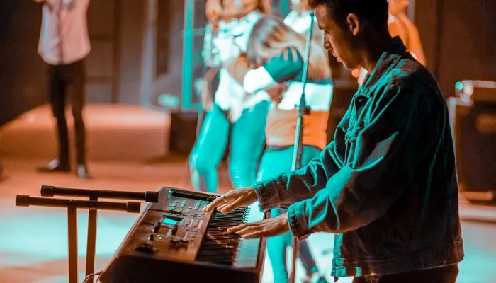 What is Groove in Music? Definition, Examples & Tips