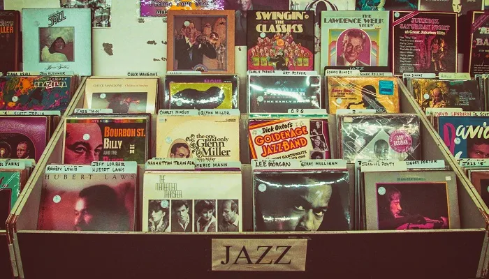 What Is an LP in Music? (+ Major Differences with an EP)