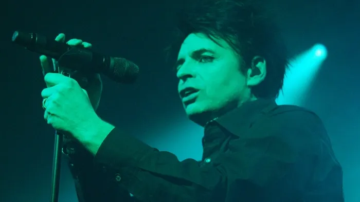 What Is Synth Music? Meaning, History & History of Synth-Pop