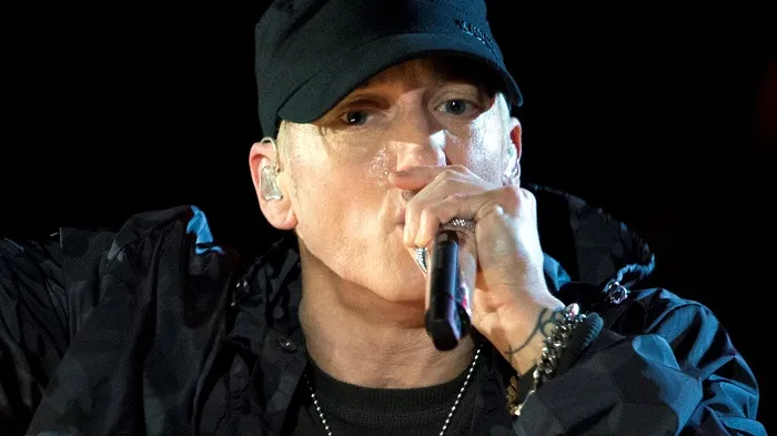 What is Rap Music? Characteristics, Famous Rappers & Examples