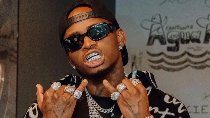 14 Best African Musicians of All Time