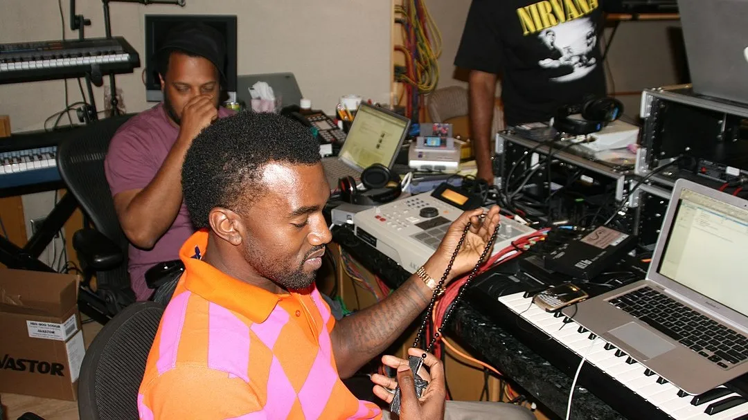 What Is an 808? (How It Works, Its History & How to Create the Perfect ...