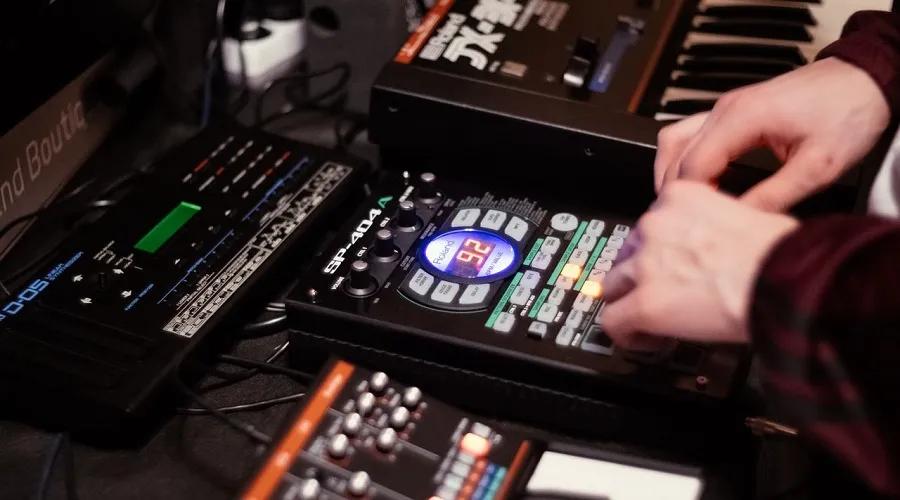 What is Groove in Music? Definition, Examples & Tips